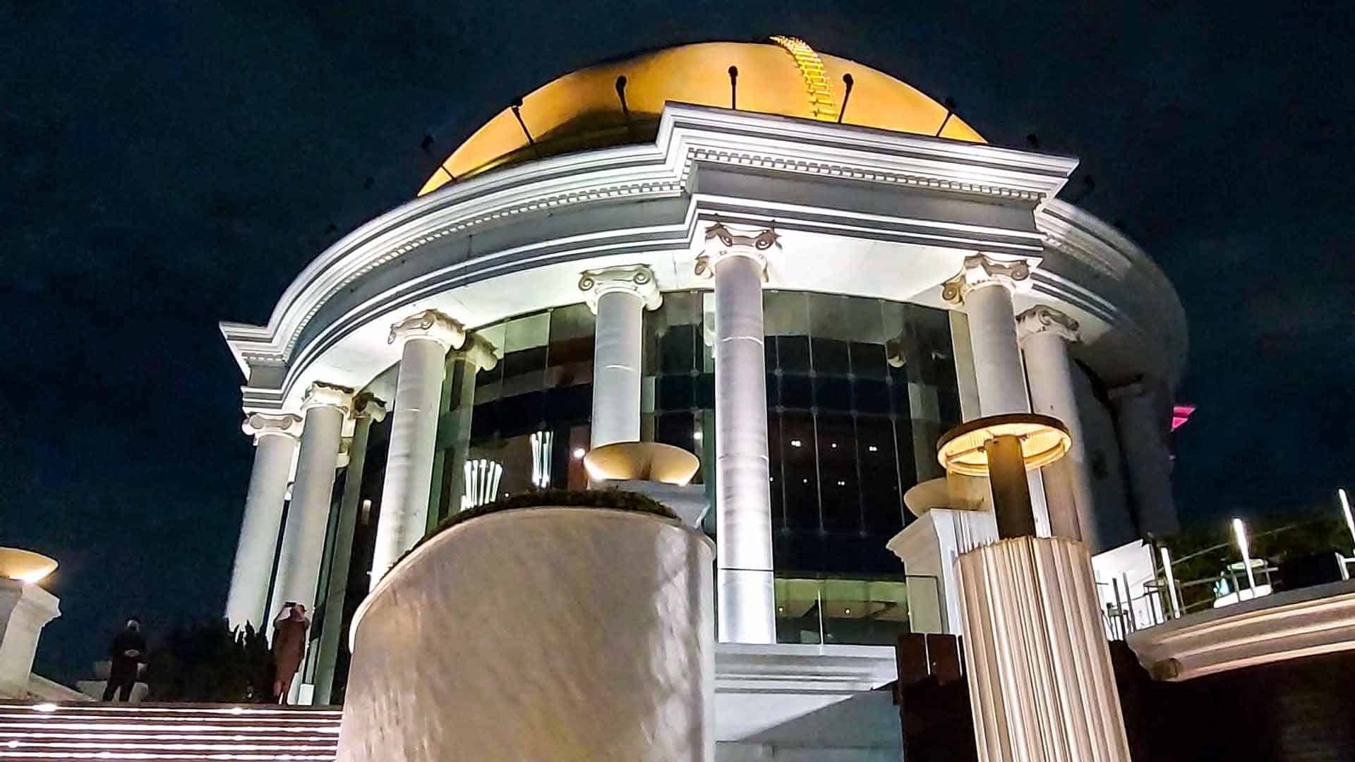 Subimos a Sirocco, el sky bar de Resacón en Tailandia… y casi nos bajamos